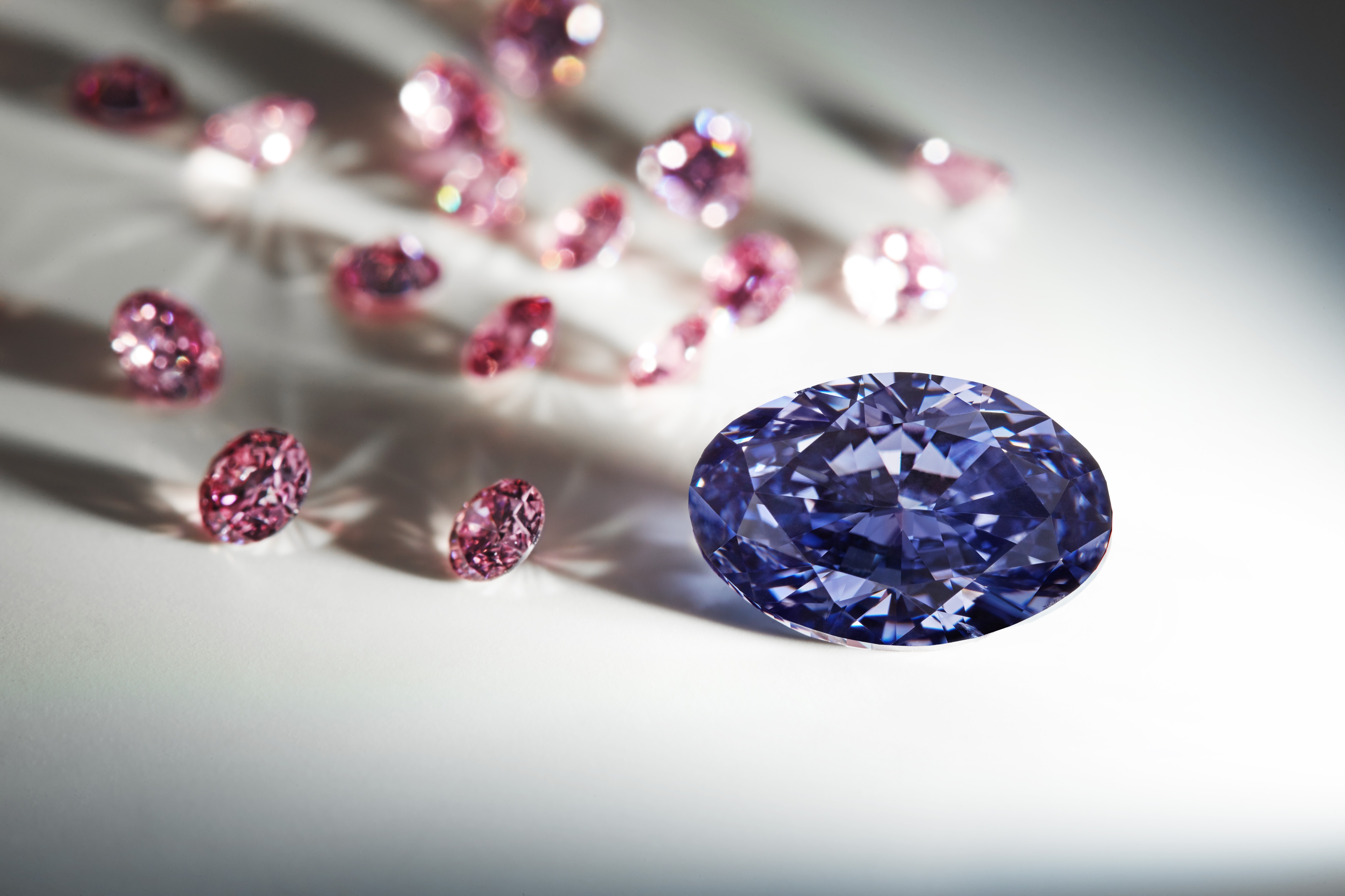Violet Diamonds and Pink Diamonds: Put Your Bids In! | Ellissi